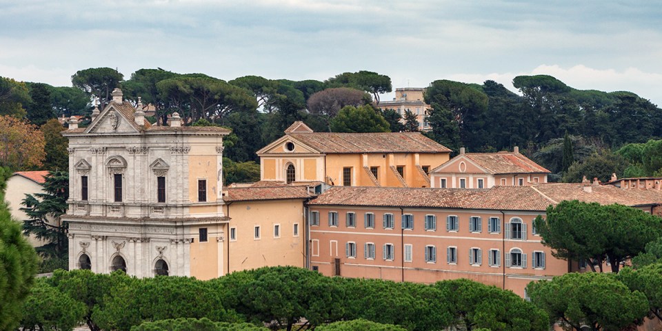 Andate a Roma? Ecco conventi e monasteri che offrono alloggi unici (e ...