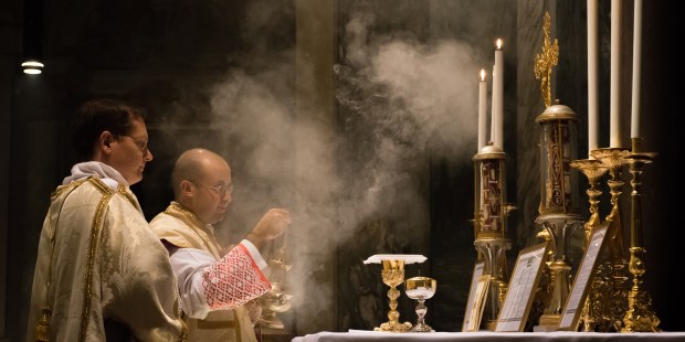 Il Papa all’abate di Solesmes: «Su Traditionis custodes discerni tu»