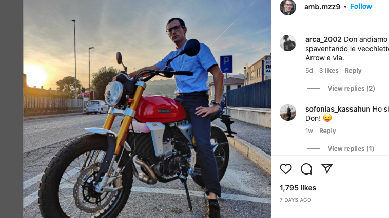 Don Ambrogio Mazzai è il prete del momento su TikTok